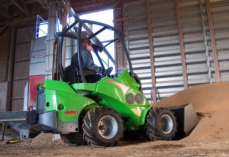 High Tip Bucket | Loader Attachment | Avant NZ