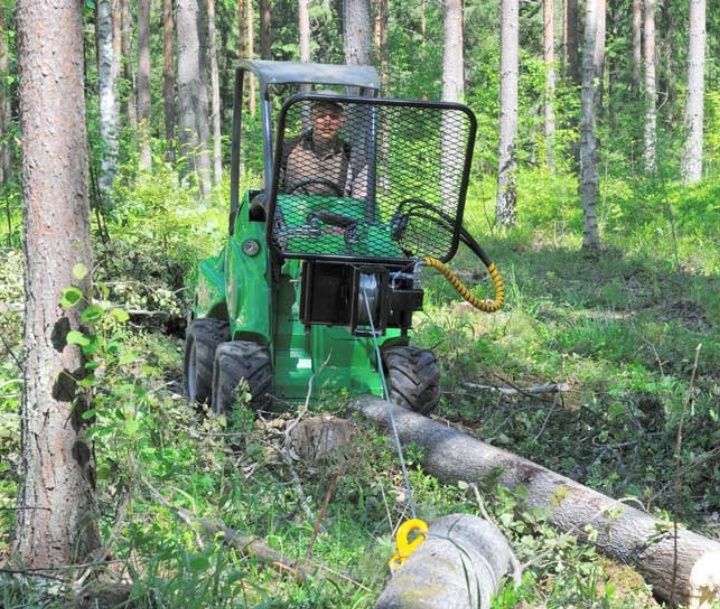 Loaders for Arboriculture & Tree Care | Avant NZ