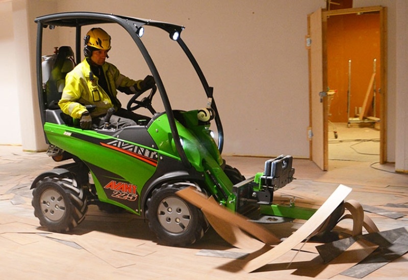 Disc Scraper | Loader Attachment | Avant NZ