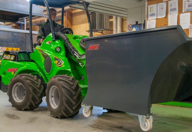 Skip Bucket | Loader Attachment | Avant NZ